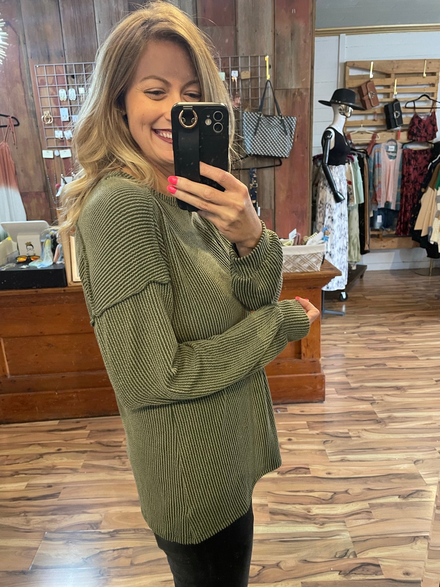Curvy Ribbed Back Seam Tunic | Editrix Row